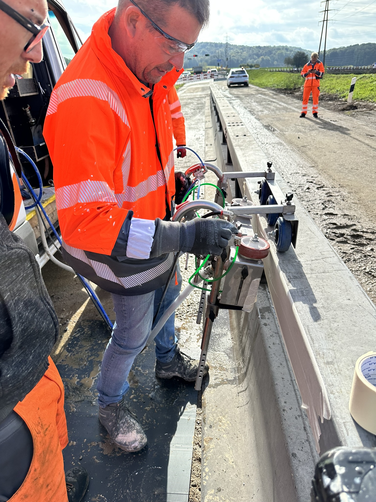 𝗨𝗟𝗧𝗥𝗔𝗚𝗨𝗔𝗥𝗗™ : SOLOSAR forme les équipes de GREUTER AG en Suisse ...